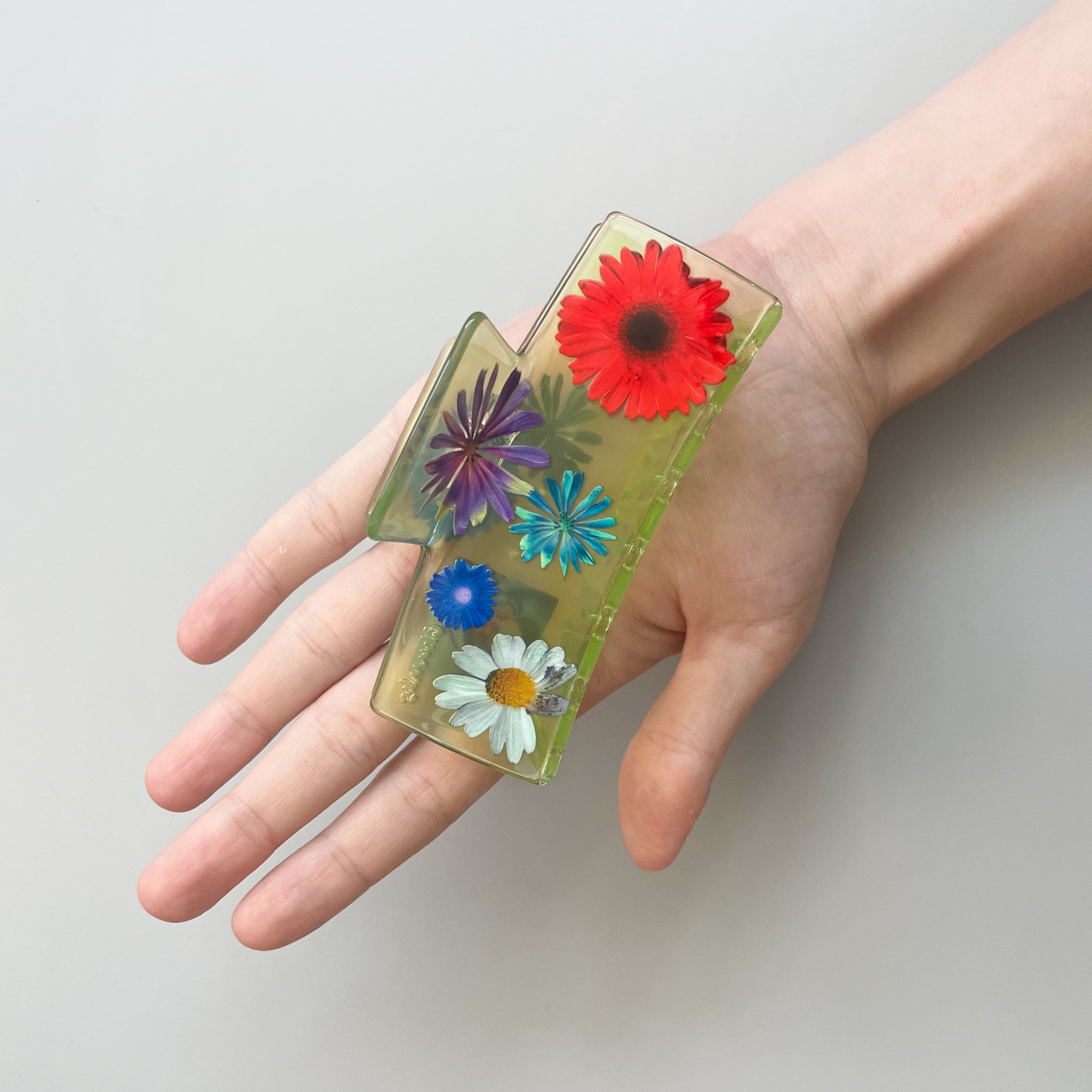 Box Claw in Flower Power – Shop Chunks